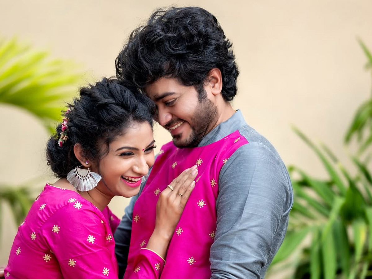 తెలుగు బుల్లితెర నటి విష్ణు ప్రియ పెళ్లి రోజు (ఫోటోలు) | Tv Actress Vishnu Priya Wedding ...